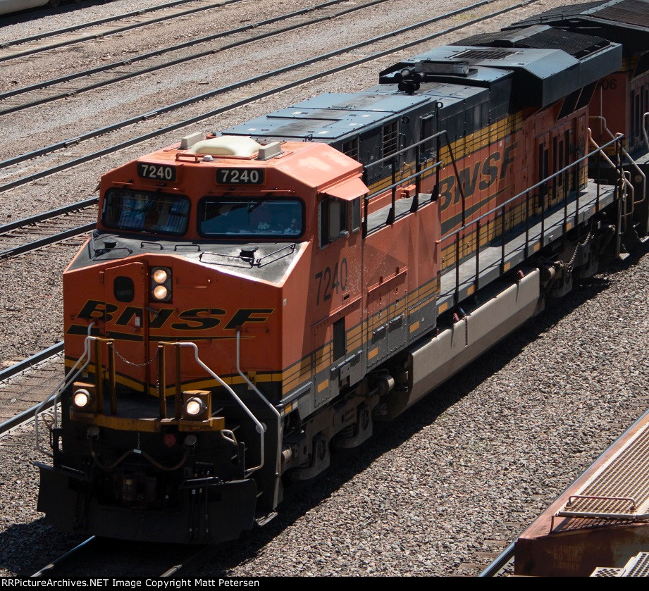 BNSF 7240